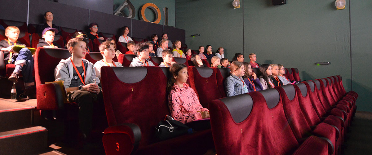 Deutsche Kindermedienstiftung Goldener Spatz